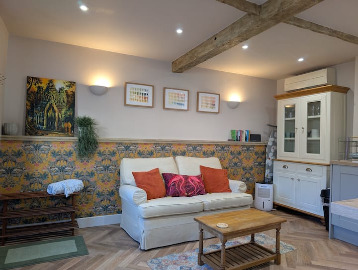 The Stable - A Quiet, Cosy Space - Burnham-on-Sea