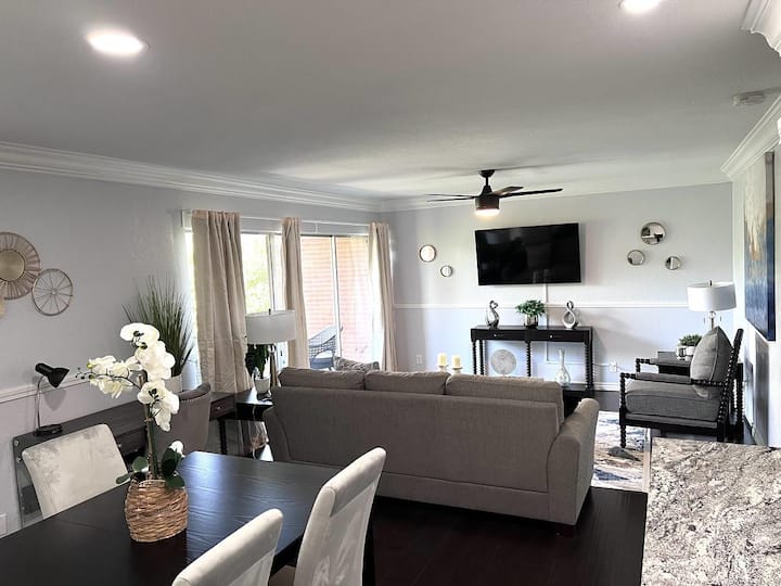 Gp36b | G. Prairie Condo | 3bd | Pool | Workspace - Grand Prairie, TX
