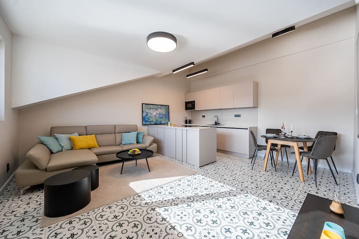 H75 Comfortable Living In Kosice Centre 5d - Kösice