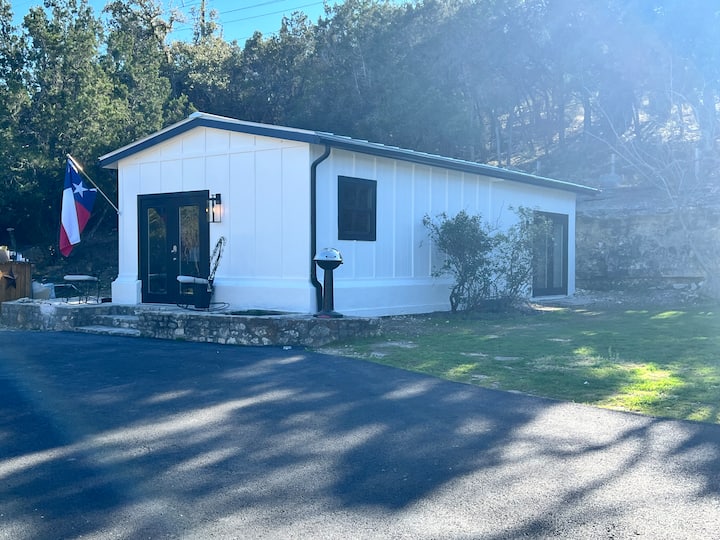 Moonlight Cabin - Canyon Lake, TX