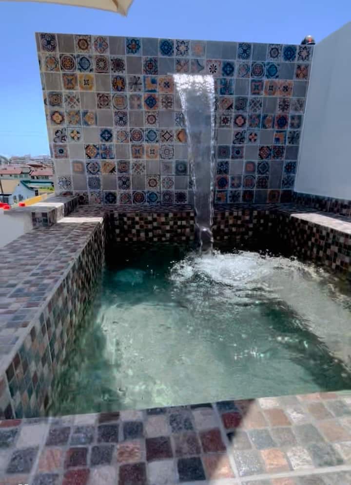 Casa Olas Y Alegrías With Rooftop Dipping Pool! - Rosarito