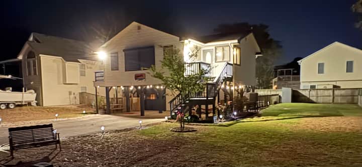 Eden’s Sandbox, Hottub, Ping Pong, Shuffleboard - Kitty Hawk, NC