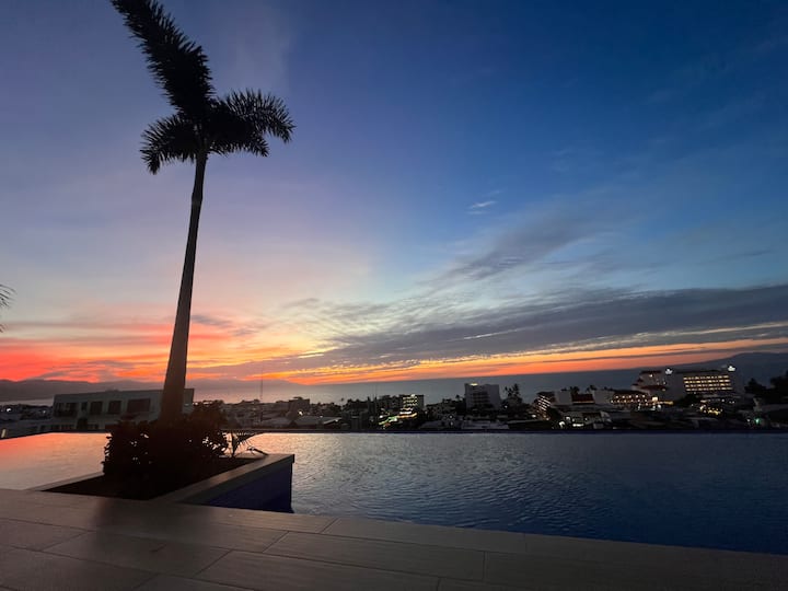 Stunning Sunsets & A Superb Unit - Heart Of Pv - Puerto Vallarta