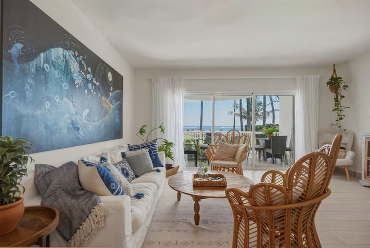 Oceanfront Ground Floor Condo | King Bed, Pool & Bathtub 110 - Cabarete