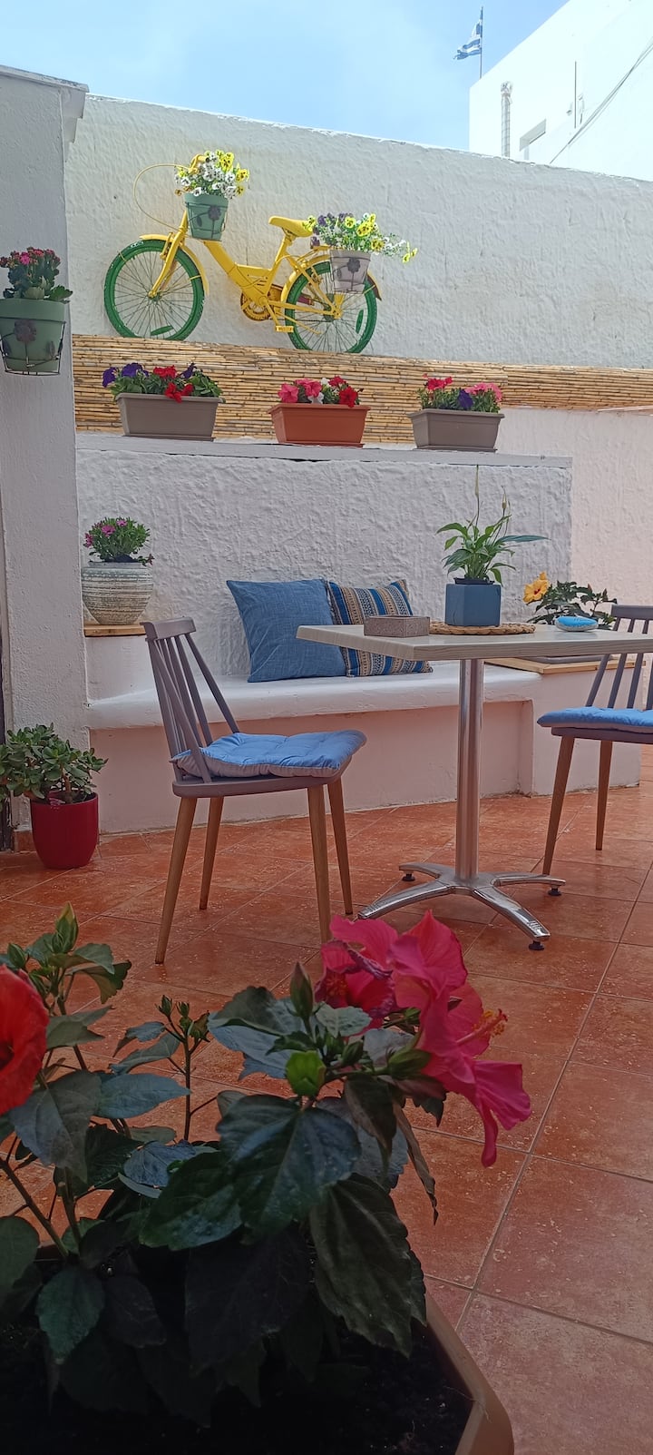 White Home In Naxos Town - Naxos