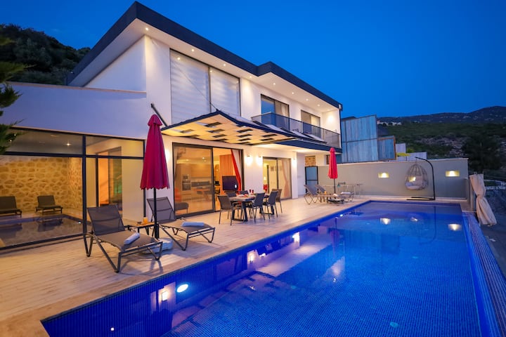 Villa Gala Kapalı Isıtmalı Havuzlu Lüks Villa - 卡爾坎