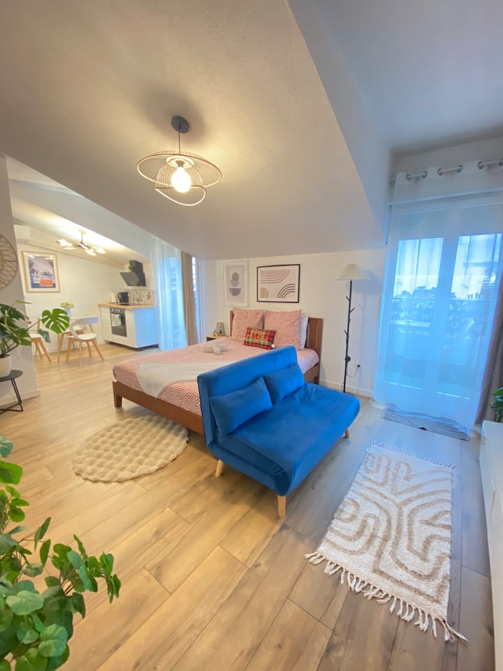 Beautiful Studio View Panorama In Heart Of Nice - Nice