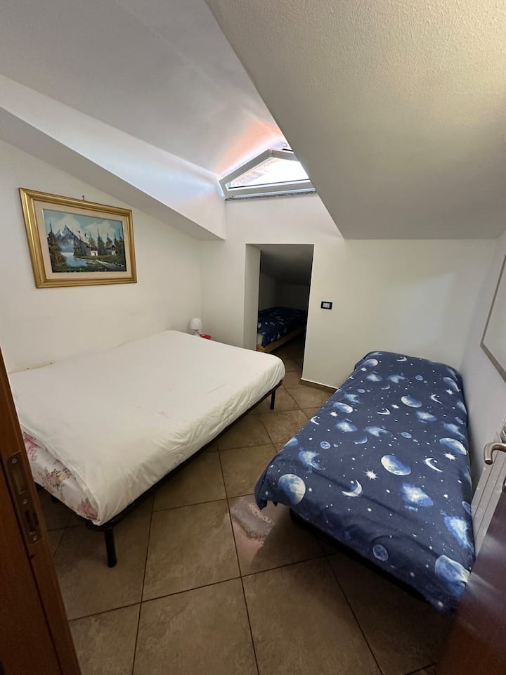 Camera Matrimoniale-familiare, In Villa - Pavia