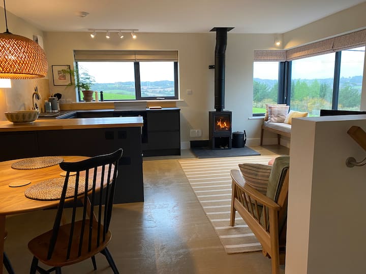 Beautiful Coastal Apartment, Stunning Sea Views - St Mawes