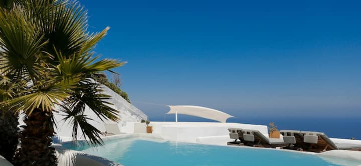 Baby Hermes - Santorini