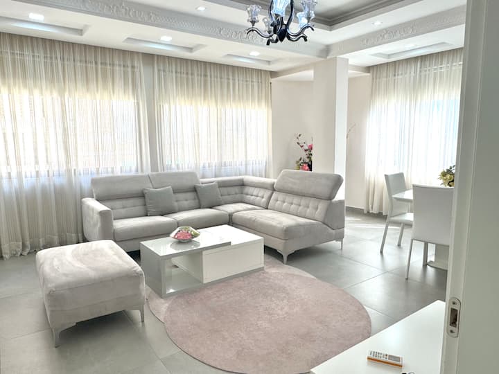 Bright & Spacious 2br/2ba | City Walkable - Tirane