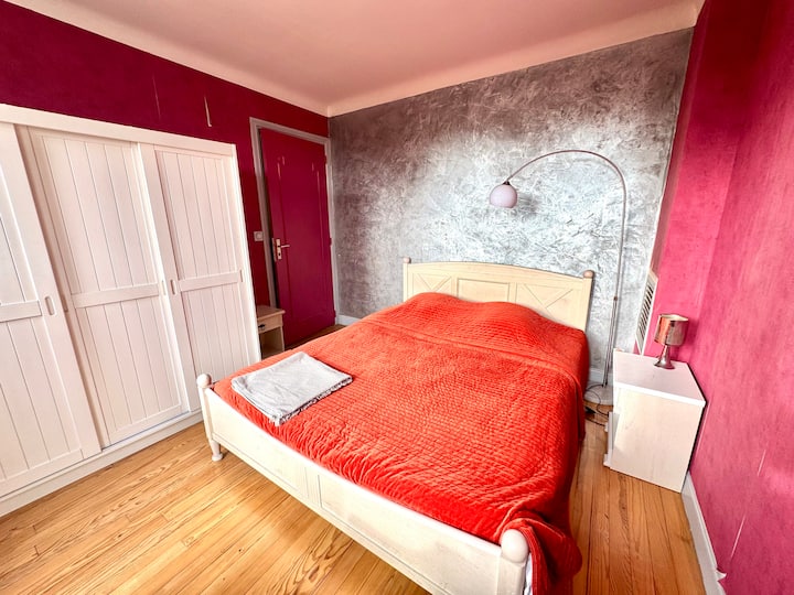 Chambre Dans Une Maison En Pleine Nature à Epernay - Épernay