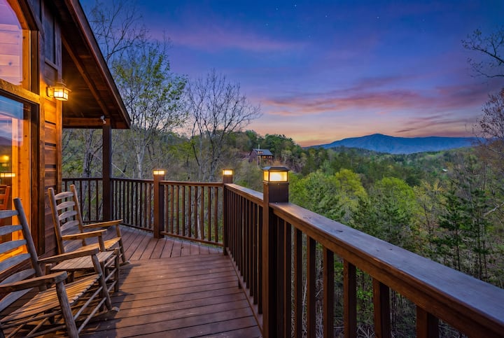Majesticviews!~updated~hot Tub~gameroom~poolopen! - Wears Valley, TN