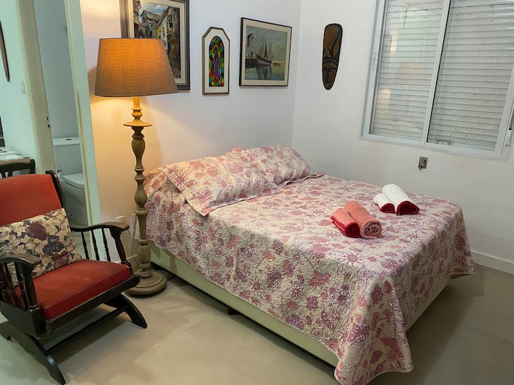 Apto Frente Ao Mar. Ar, Tv, Cozinha  Completa. - Santos