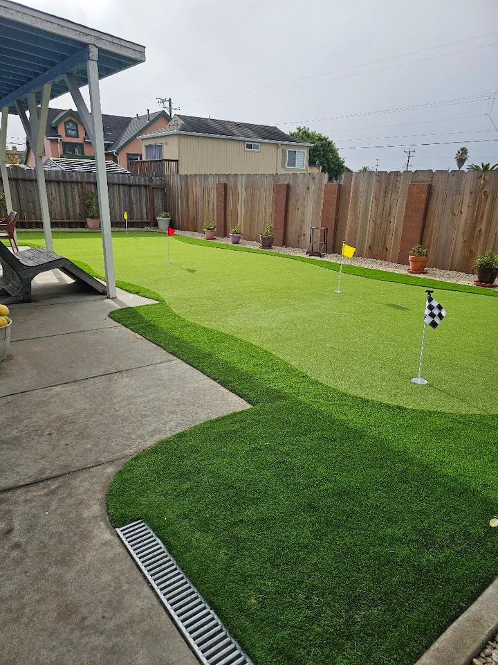Pretty Entire House With Ping-pong Table - Monterey, CA
