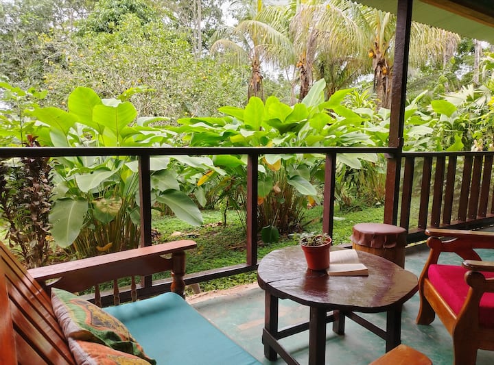 Casa De Campo Cerca Al Rio Vista Al Jardin - Puerto Maldonado