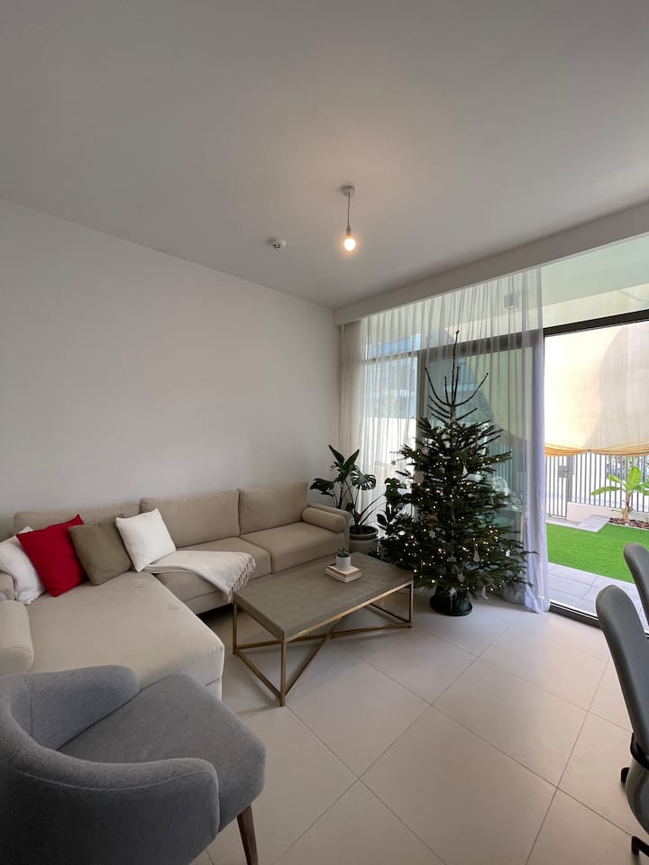 50% Off | Family Retreat | Pool, Gym & Playground - Dubai