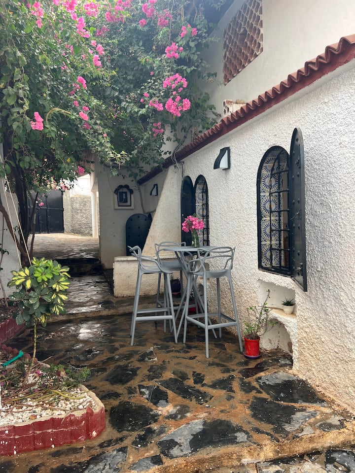 Villa La Corniche Parking Terrasse En Bord De Mer - Algeria