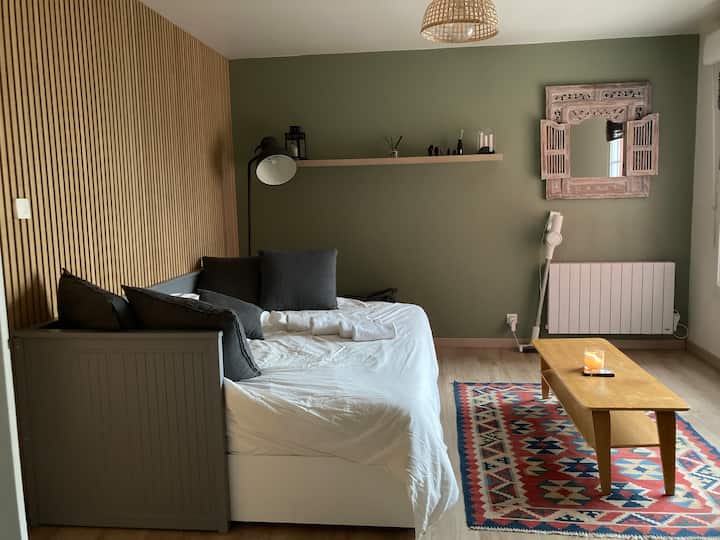 Studio Neuf Tout éQuipé + Parking 12min Défense - Chatou