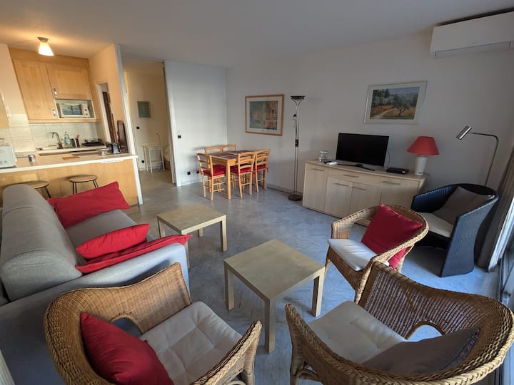 Superbe Appartement En Résidence Avec Piscine - 안티베