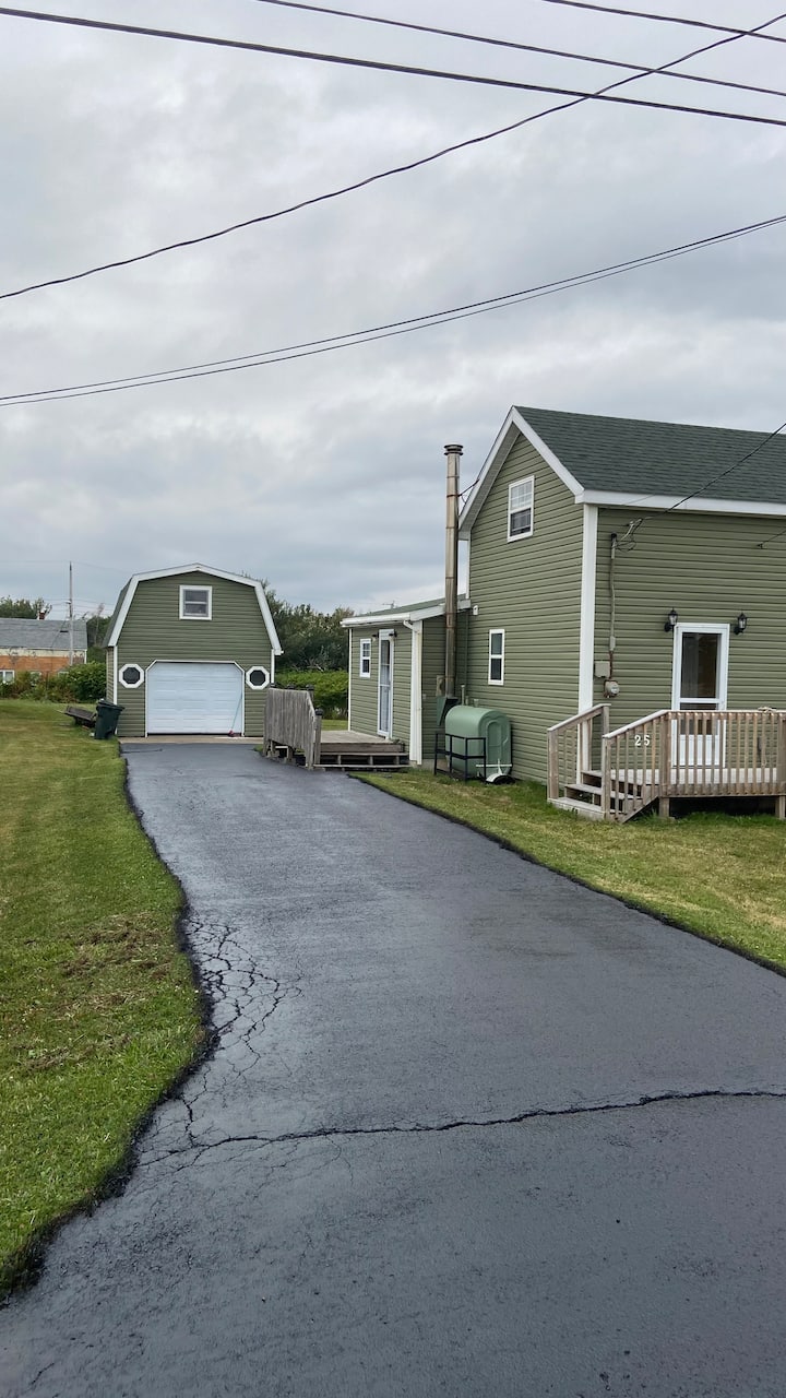 Cozy Corner Family Home - Glace Bay