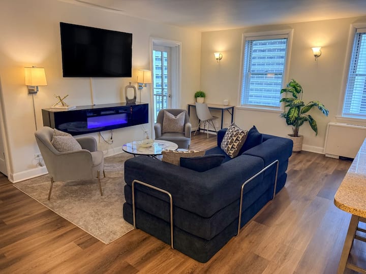 12k - You`ll Love This 1 Bd 1 Ba Condominium In Th - Atlanta