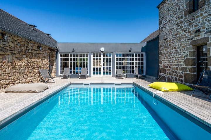 Gite D'exception 12/14 Avec Piscine Chauffée - Ploudalmézeau