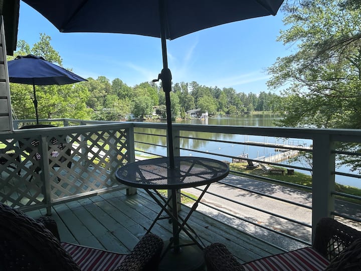 Camp Suite #2 ~ Free Lake Access & Paddle Gear - Hendersonville, NC