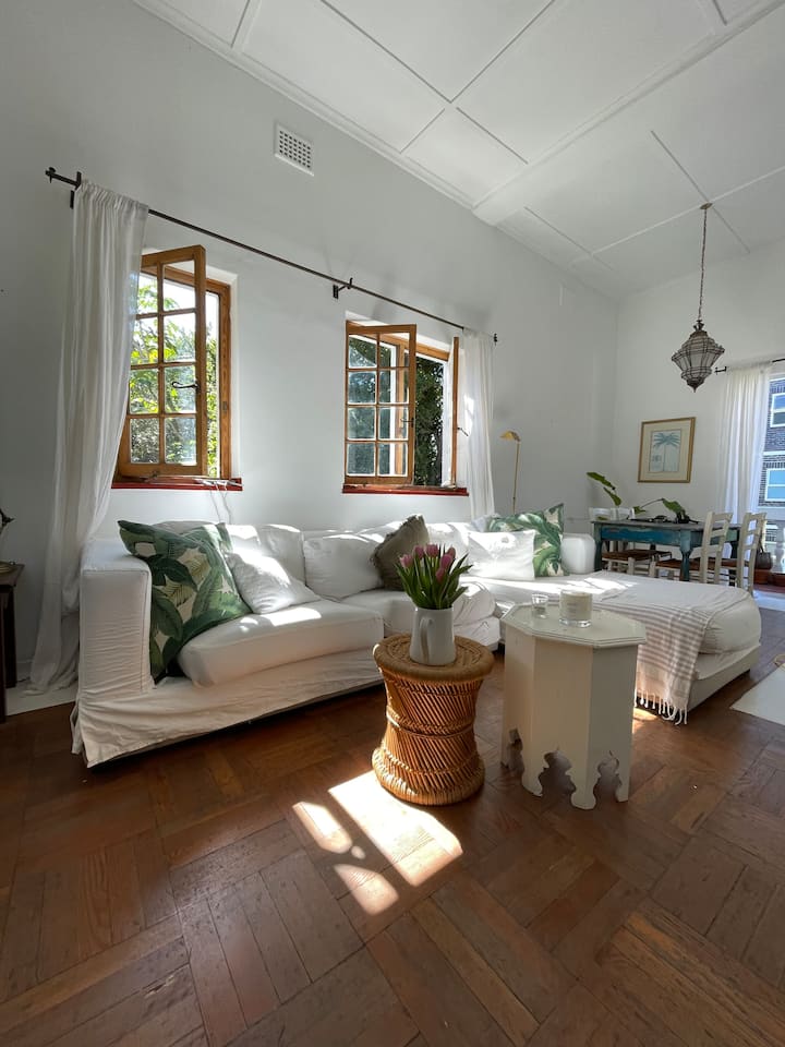 Victorian Oasis W/ Table Mountain View - Cape Town