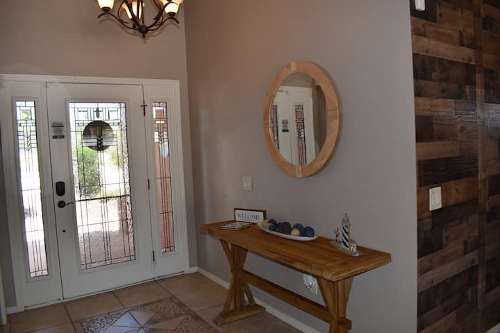 Desert Oasis With Heated Pool, Hot Tub & Game Room - Alamogordo, NM