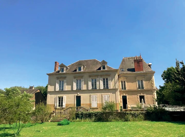 Manoir & Longère Au Bord
Du Loir  15 Chambres - La Flèche