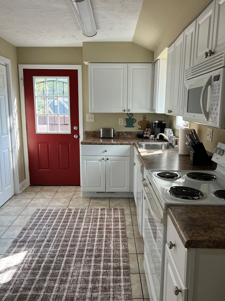 Lovely One Bedroom Loft! - Springfield, IL