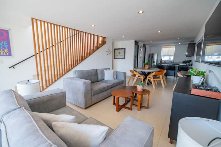 Safe, Bright & Lovely Condo W/large Terrace & Pool - Santiago de Querétaro