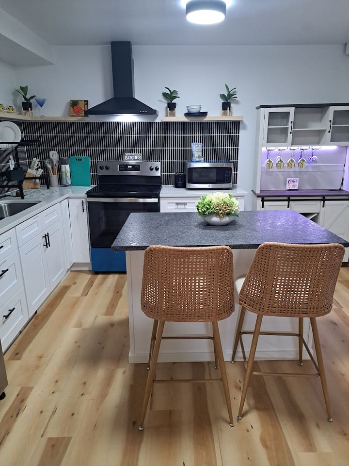 Lower-level Retreat - Salem, OR