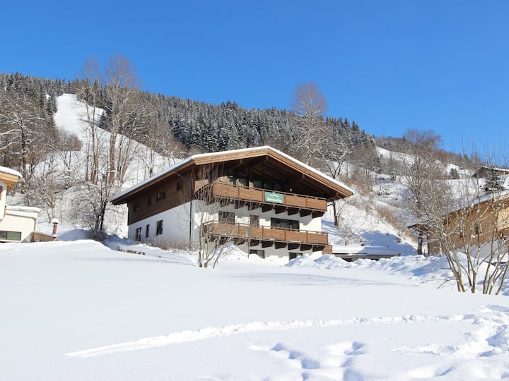Modern Furnished Chalet With Sauna - Leogang