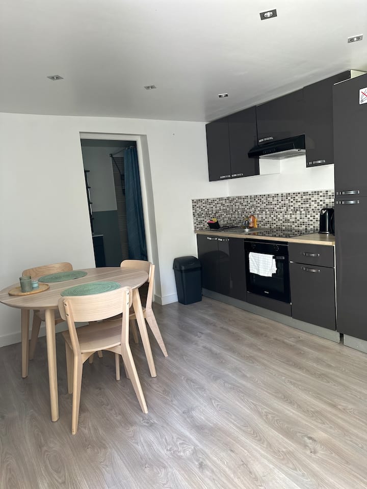 Location Sur Aix En Provence - Éguilles