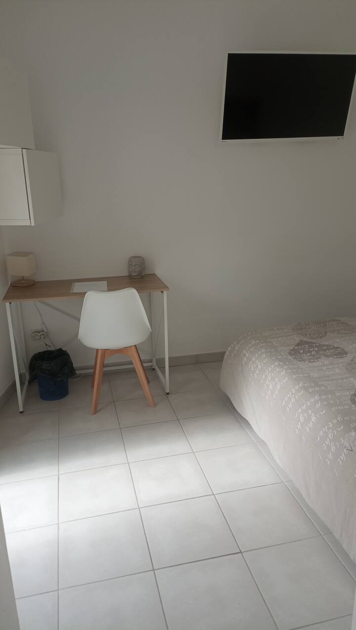 Villa Dans Une Pinède - Rousset