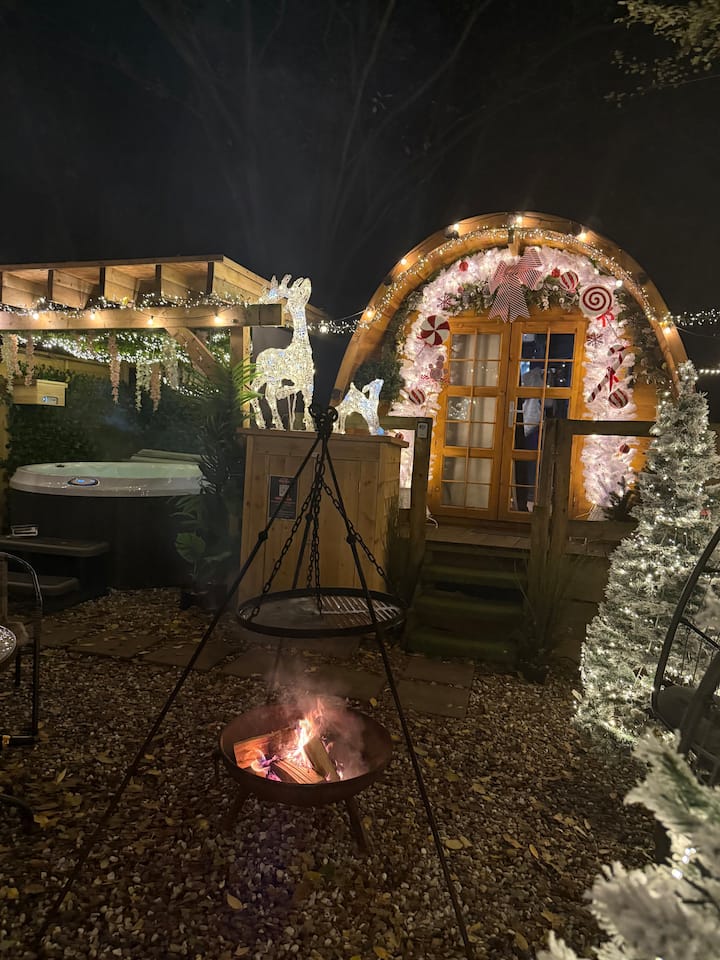 The Rabbit Hole - 1 Bed Luxury Pod With Hot Tub - Worcestershire