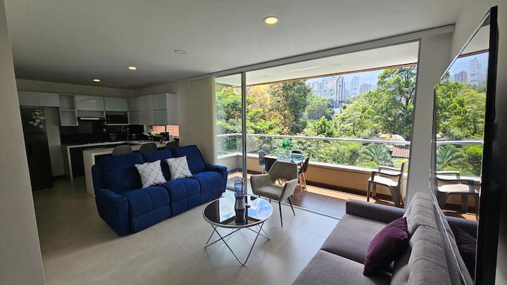 Beautiful Apt Cozy Great Location, 3 Rooms, Full - Medellín
