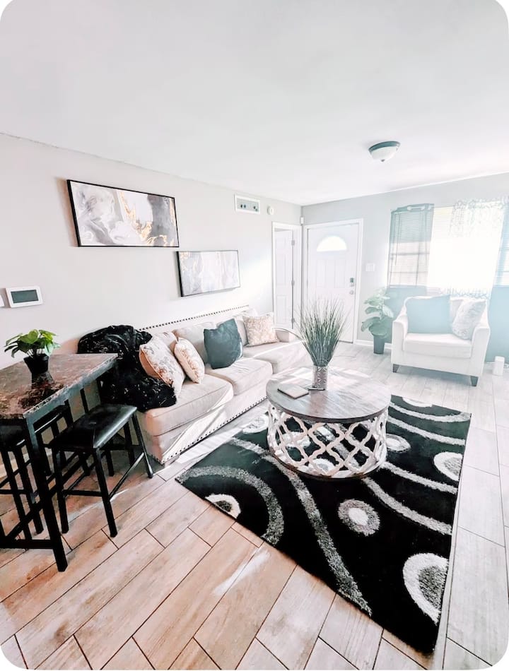 Top Rated 1br Near Exxon & Lsu| W/d+fast Wifi - Baton Rouge, LA