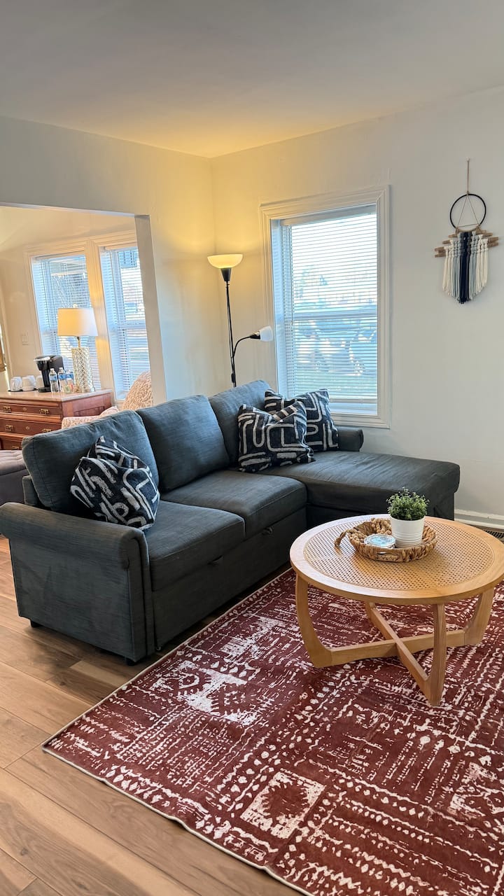 Charming 2br Speedway Home / Walk To Ims And Main - Eagle Creek, IN