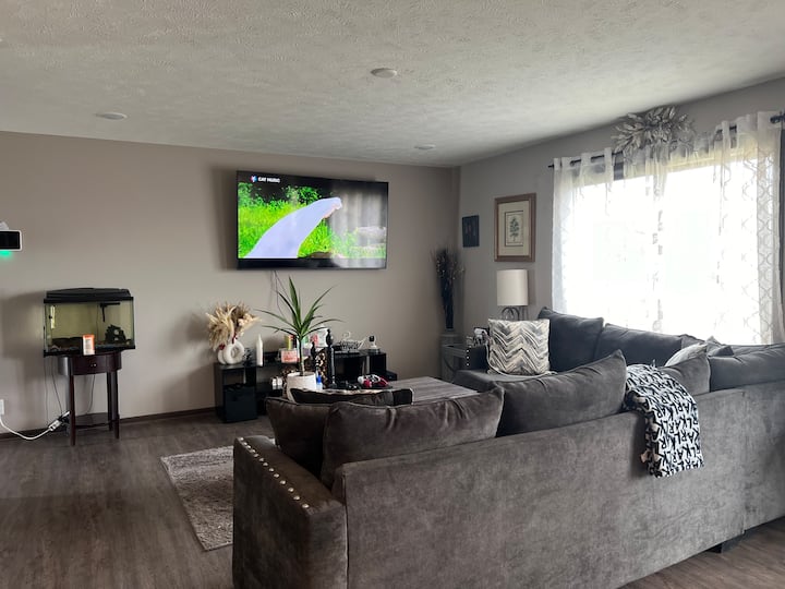 Cozy Modern Guest Room. - Lincoln, NE
