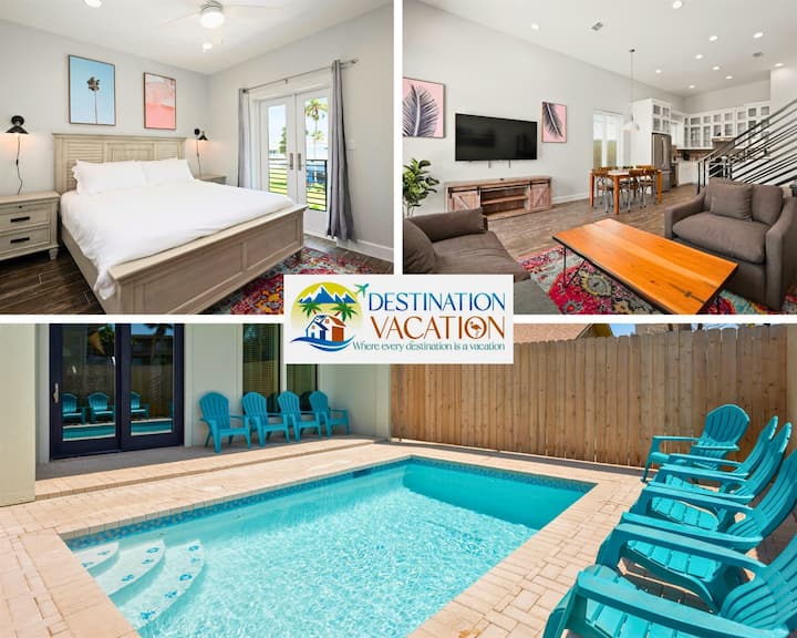 Huge South Padre Retreat | 8br | 2 Pools | Near Be - Port Isabel, TX