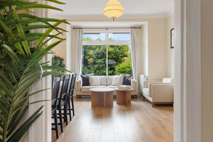 6 Bedroom Contemporary Home - 赫特福德郡