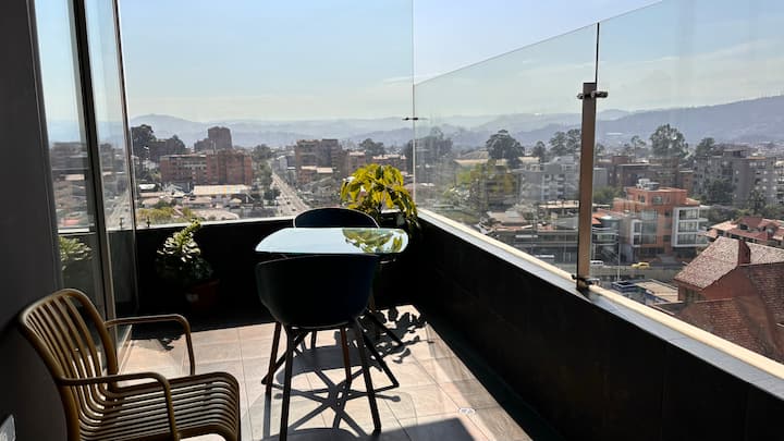 Pent-house Seguro Y  Exclusivo En Cuenca - Cuenca, Ecuador