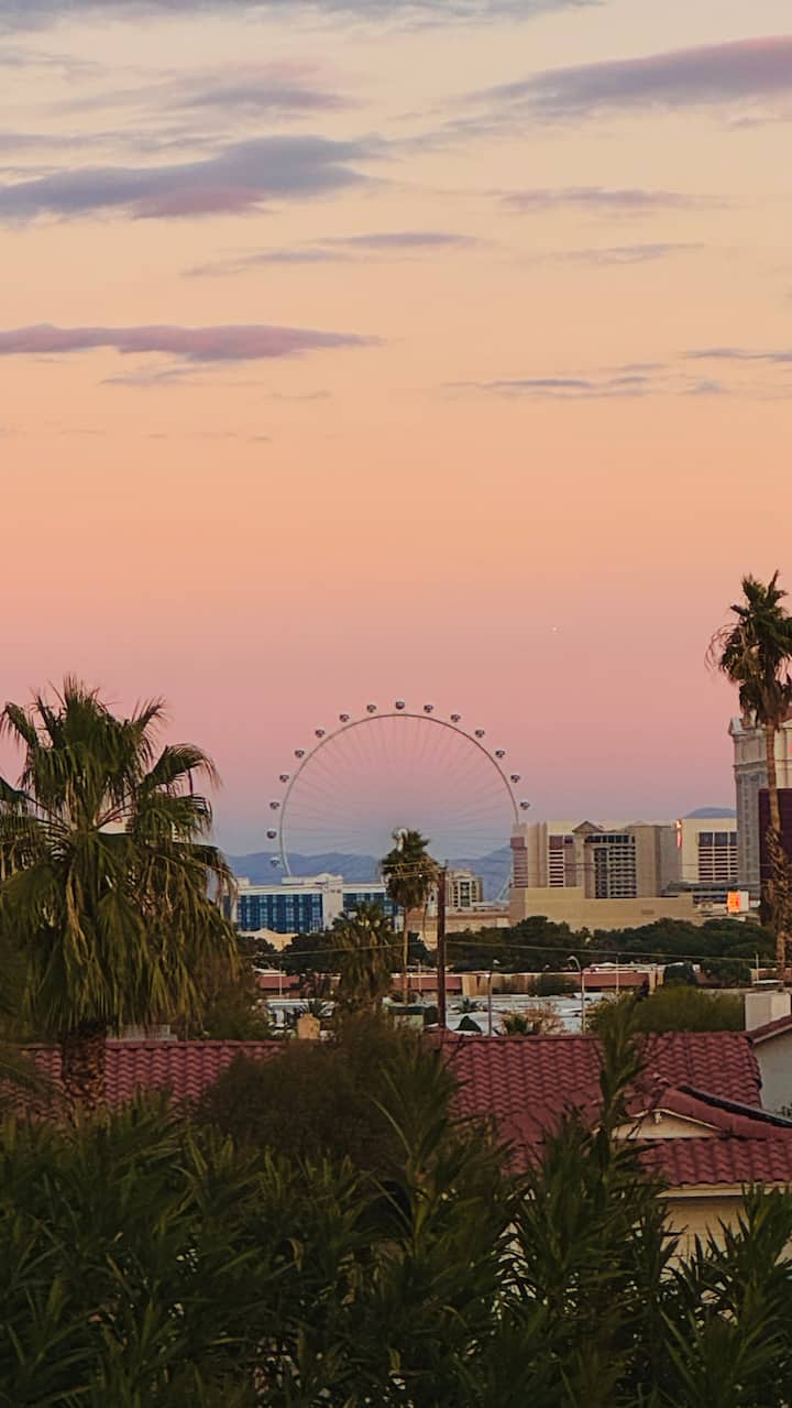 Breathtaking Lv City Skyview & Modern Renovation - Henderson, NV