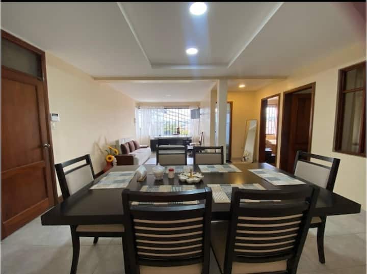 North Family View N Wide - Cuenca