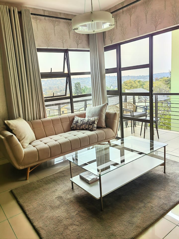 Tranquil 2-bed Modern Escape In Rivonia - Sandton