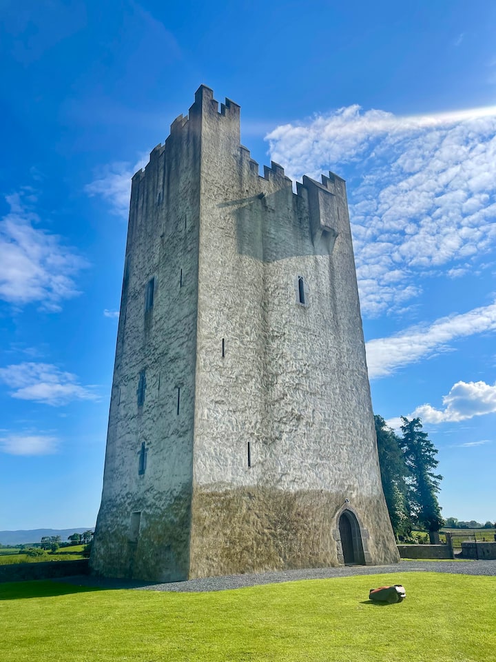 Charming 15th Century Castle - Tipperary