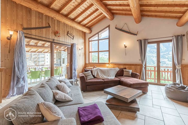 Magnifique Chalet Savoyard Situé à La Norma - Modane